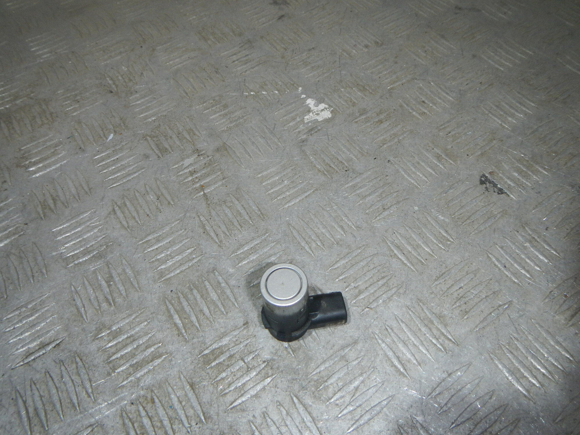 Б/У Датчик парковки, Ford (Форд)-C-MAX (03-11) FORD C-MAX (03-11) Задний. Без видимых повреждений. 541239 FORD арт. 14342...