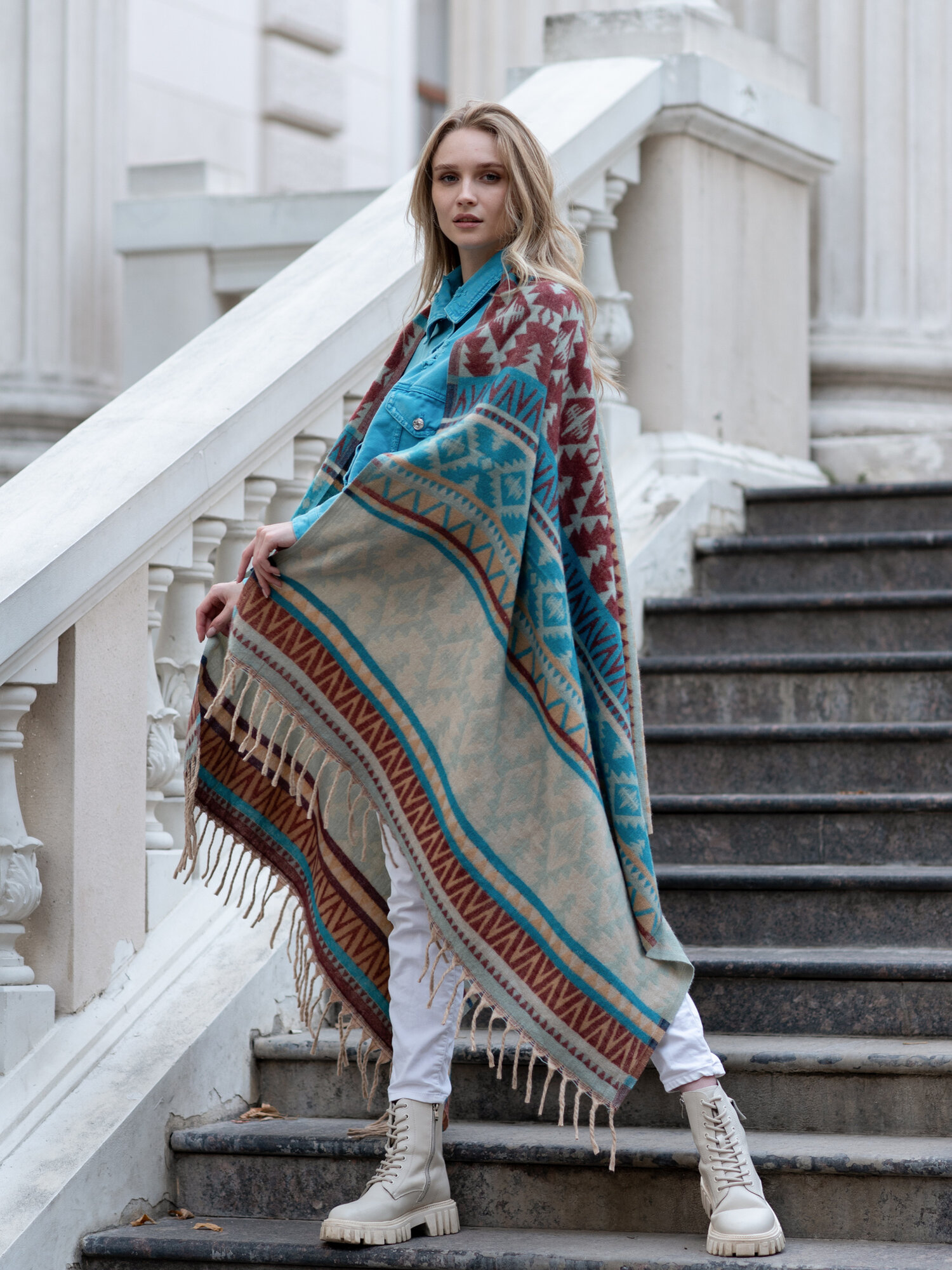 Палантин для женщин