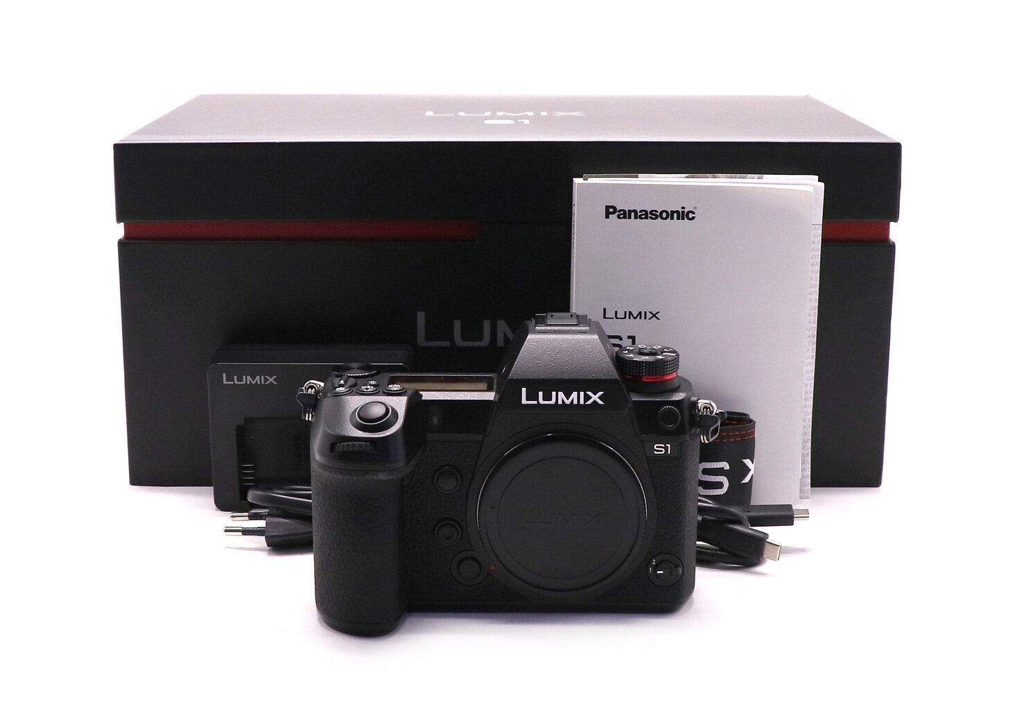 Panasonic Lumix DC-S1 body в упаковке (пробег 460 кадров)
