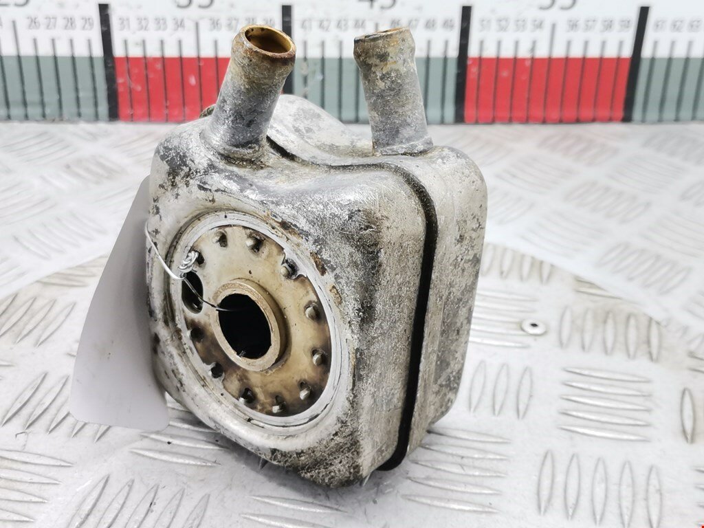 Теплообменник Volkswagen Passat 5 GP 028117021L арт. 1844285