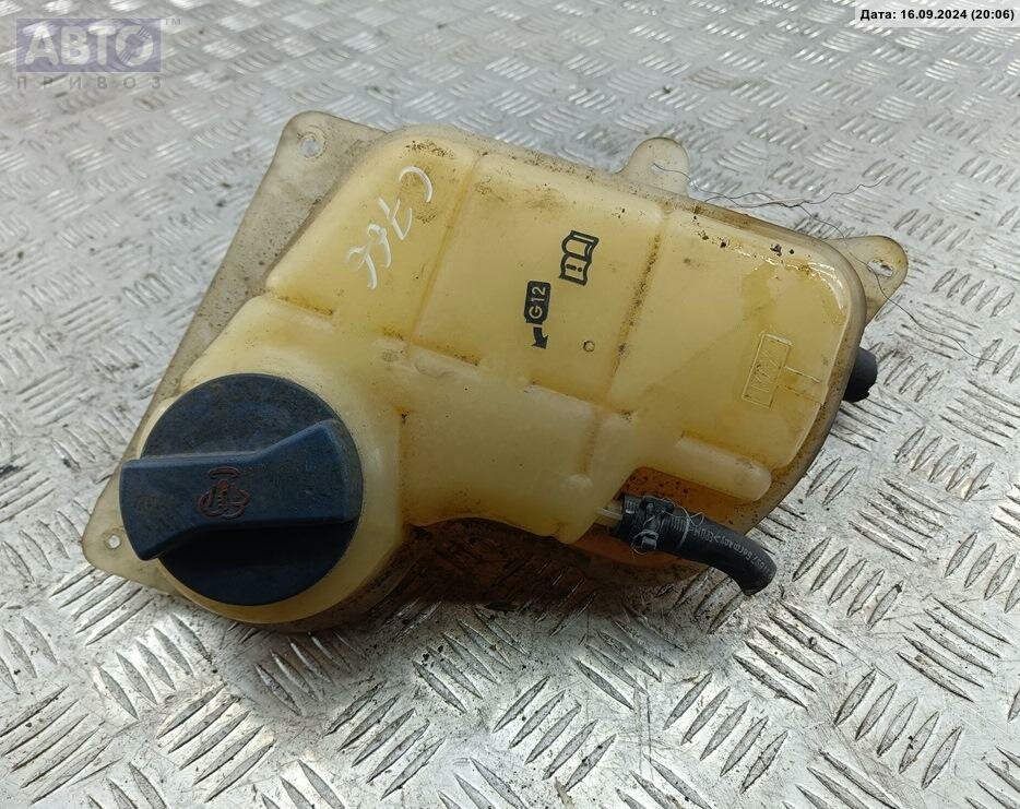 Бачок расширительный Volkswagen Passat B5