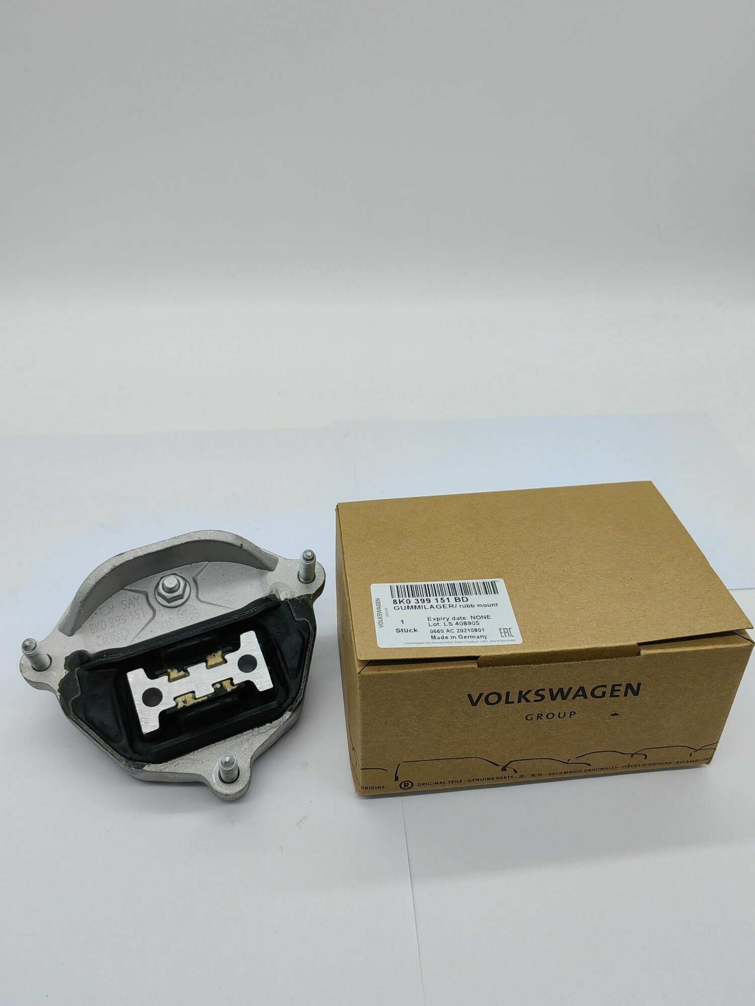 VAG подушка АКПП AUDI Арт. 8K0399151BD