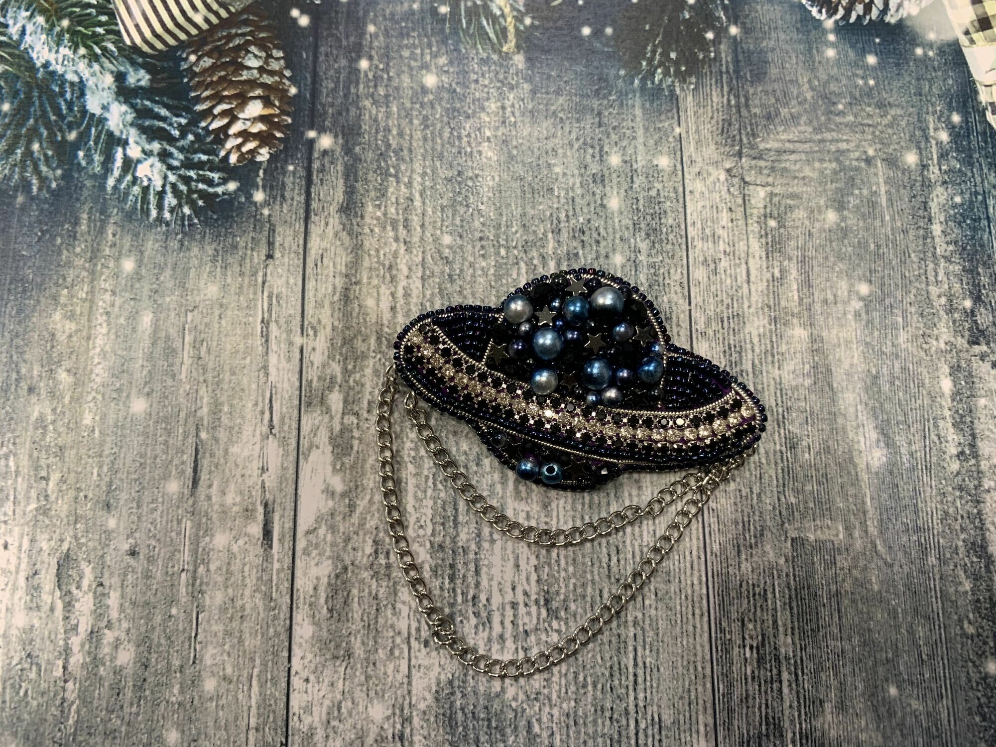 Брошь, кристалл