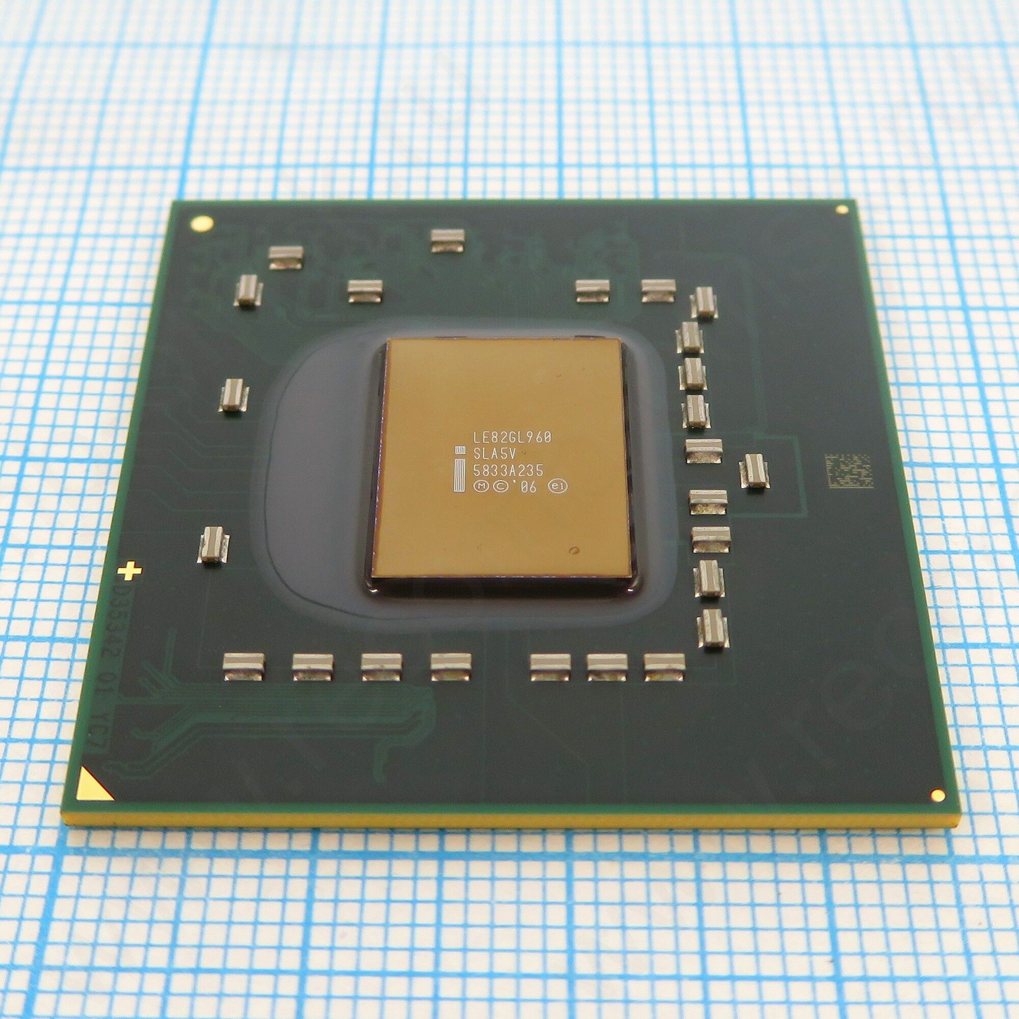 SLA5V LE82GL960 82GL960 - Контроллер памяти и графики (MCH)