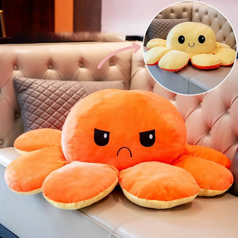 Плюшевые игрушки, гигантские подушки-осьминоги, куклы-перевертыши.