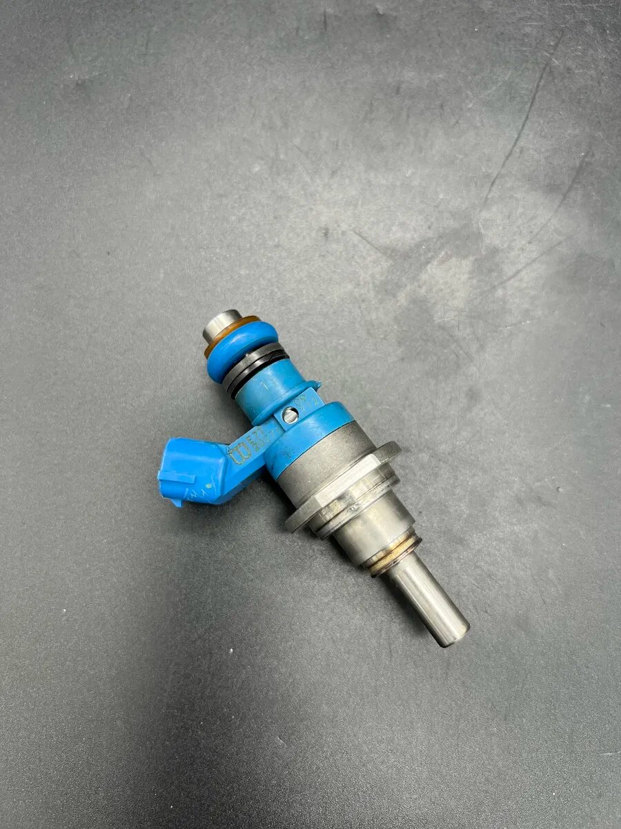 Форсунка топливная Контрактный Mazda