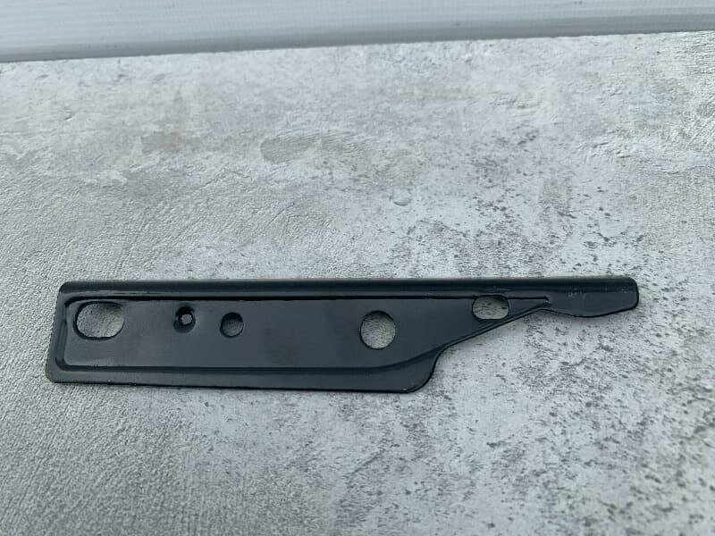 Кронштейн переднего бампера левый Mercedes Benz E-Class W212 S212 A2128810106