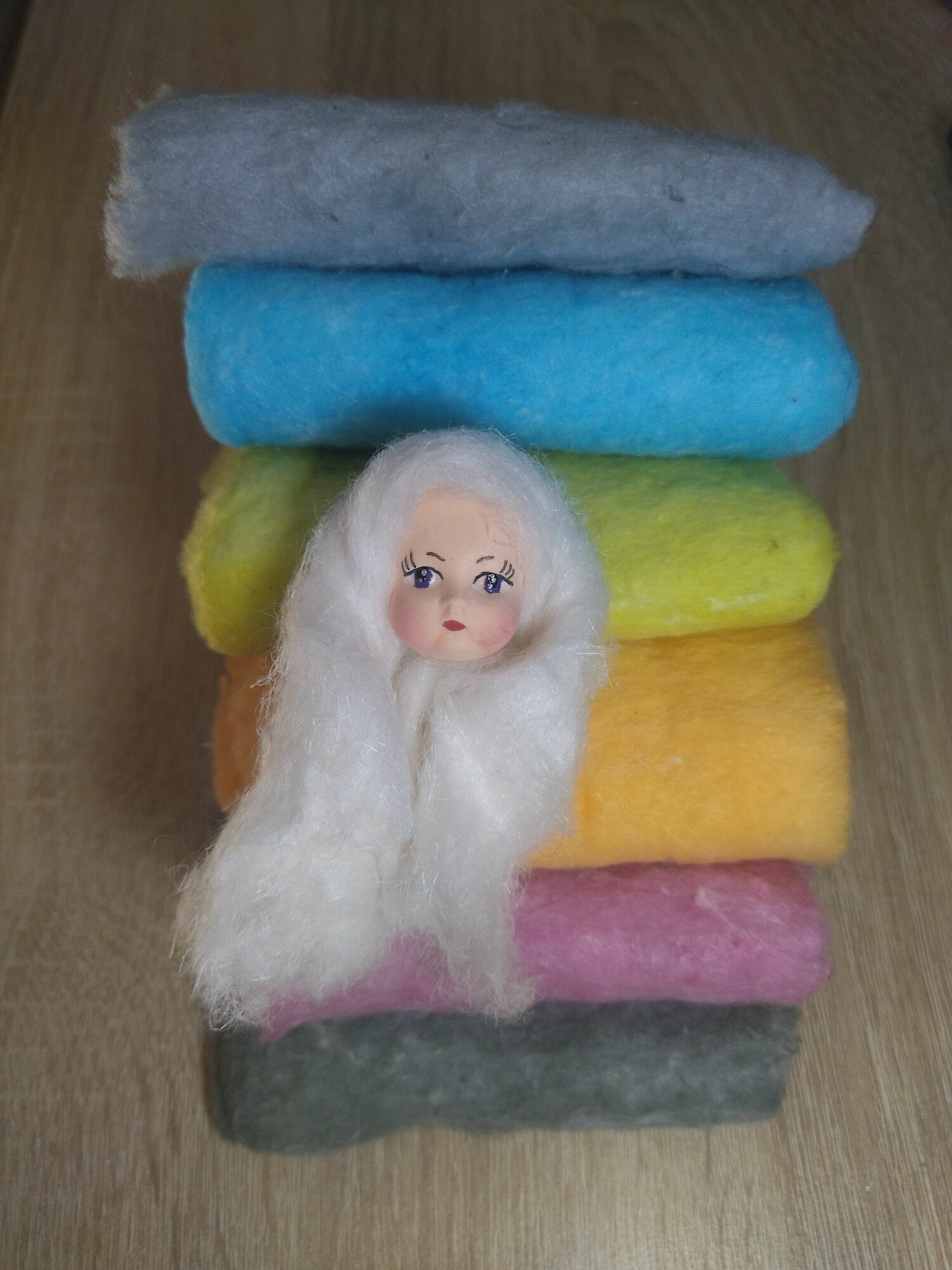 Набор: вата - 6 шт, цветная, окрашенная + личико - 1 шт, раскрашенное, для ватных игрушек, хлопок, 20 см * 9 см