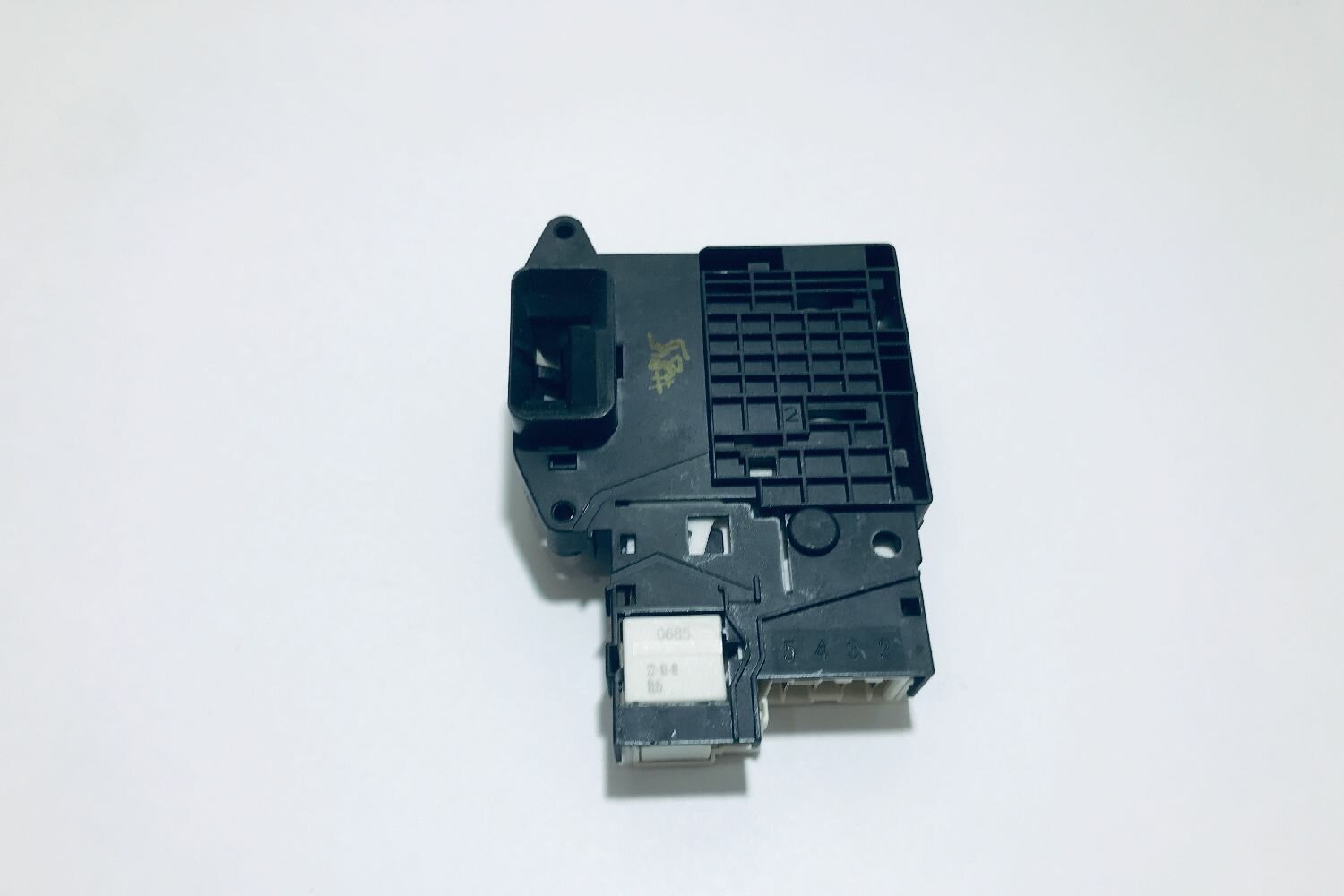 Замок для стиральной машины LG EBF62534402