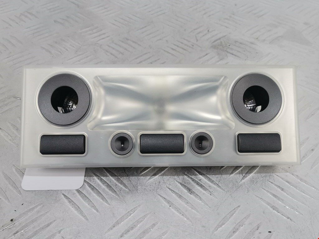 Плафон салонный BMW 7-Series (E65/E66) 63316962053 арт. 1684927
