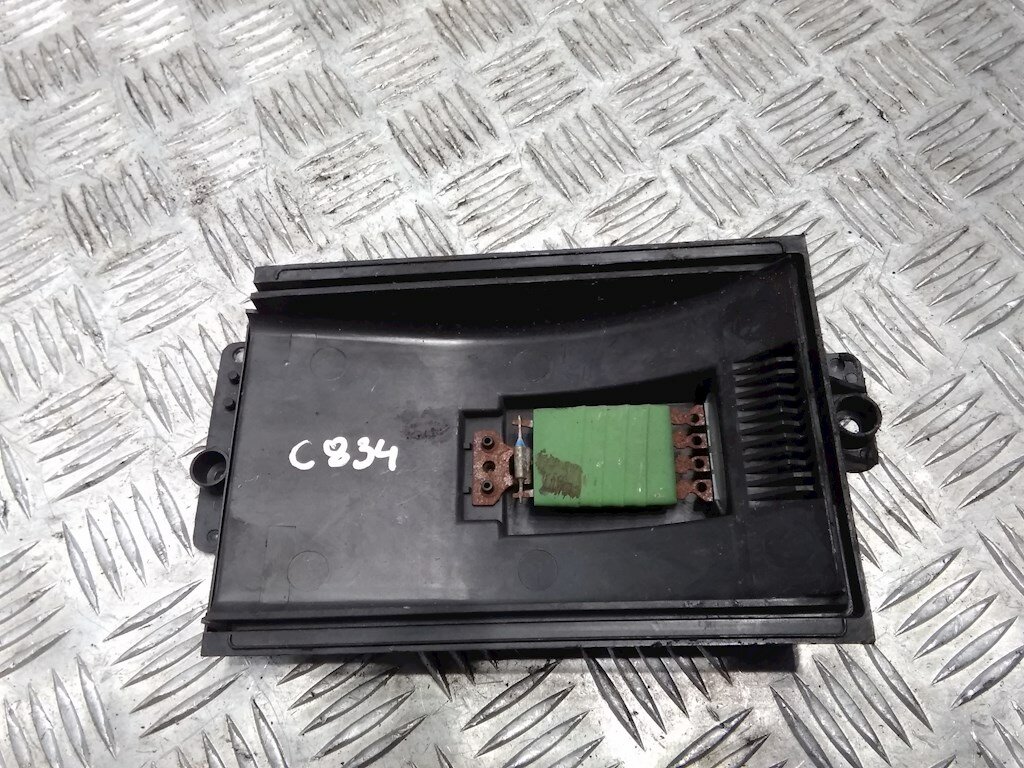 Сопротивление печки (резистор отопителя) Porsche Boxster (986) 99657290500 арт. 556745