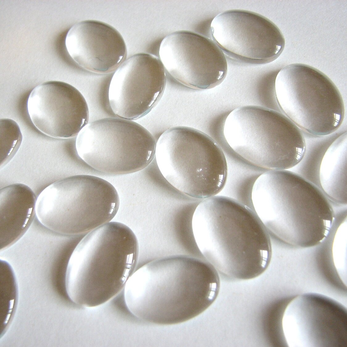 Кабошон стеклянный прозрачный 30 шт, овал, 14х10 мм