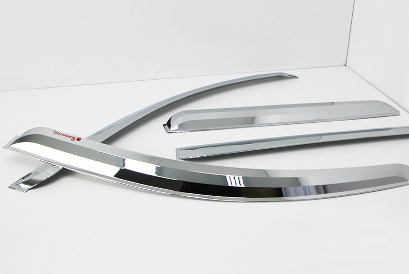 "Ssang Yong Kyron - хромированные дефлектора на окна" Auto Clover