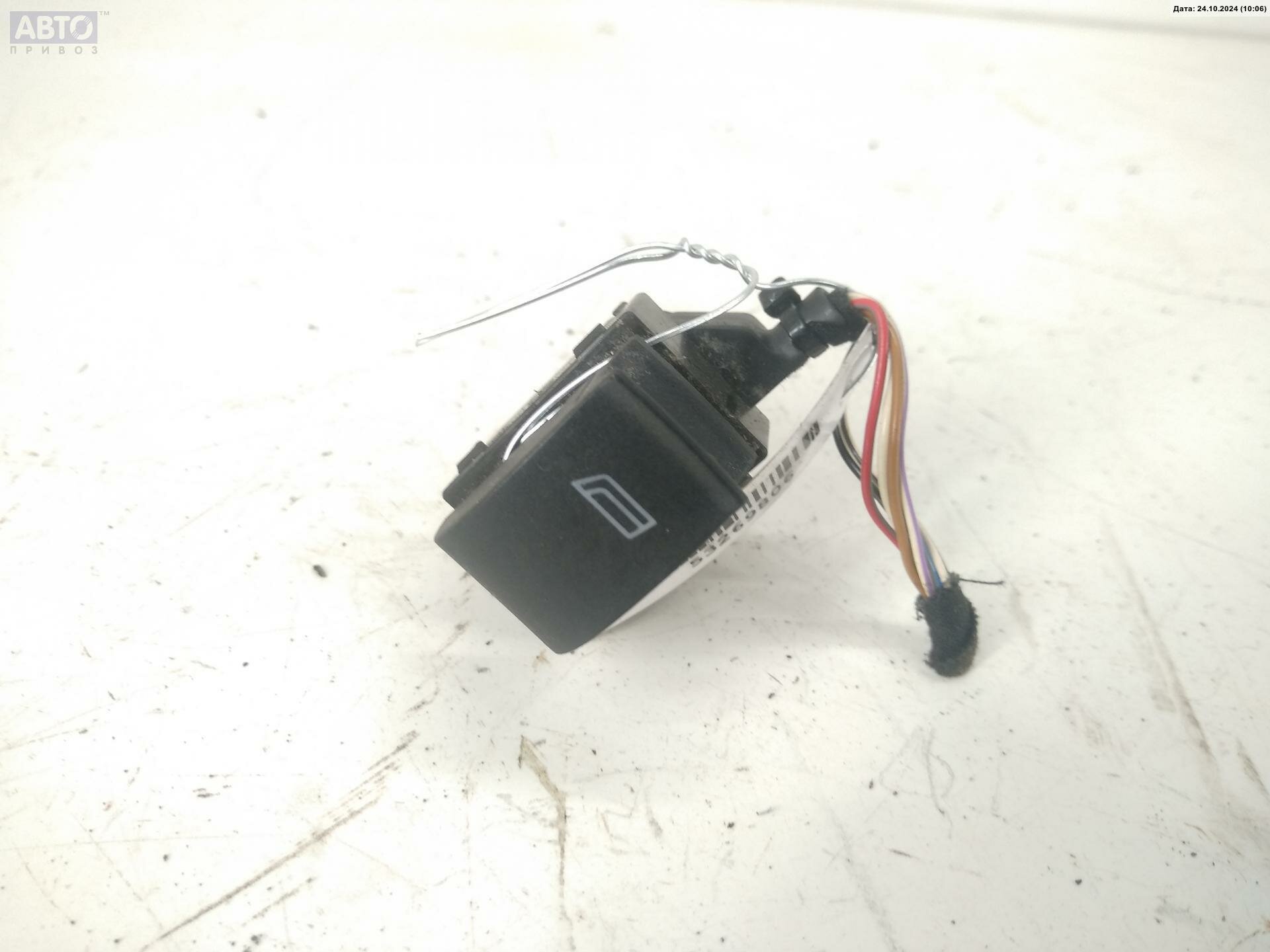 Кнопка стеклоподъемника переднего правого Audi A6 C5 (1997-2005)