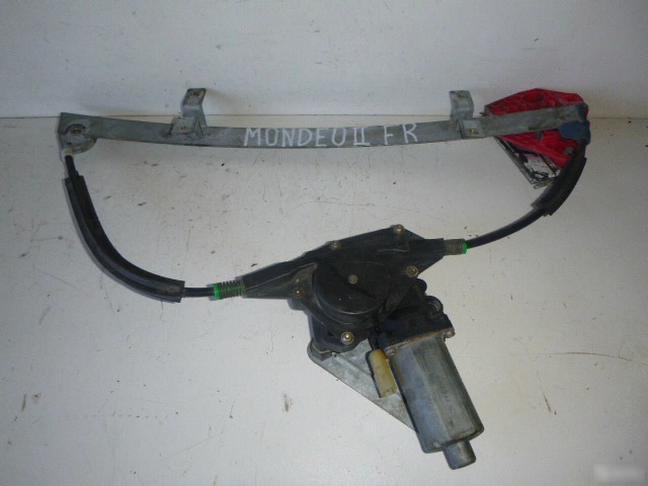 Стеклоподъемник передний правый Ford Mondeo II