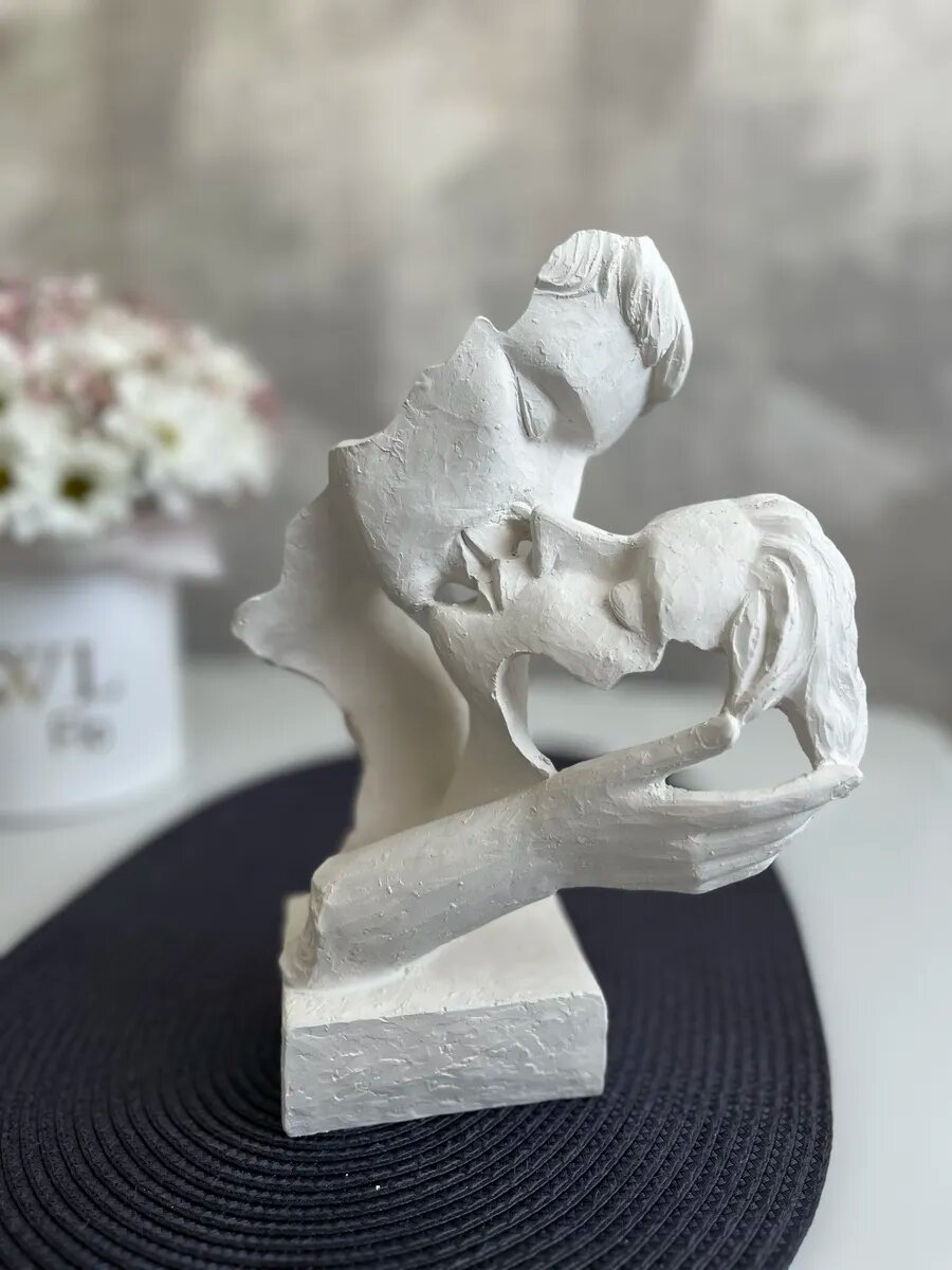Гипсовая статуэтка для интерьера пара влюбленных семья