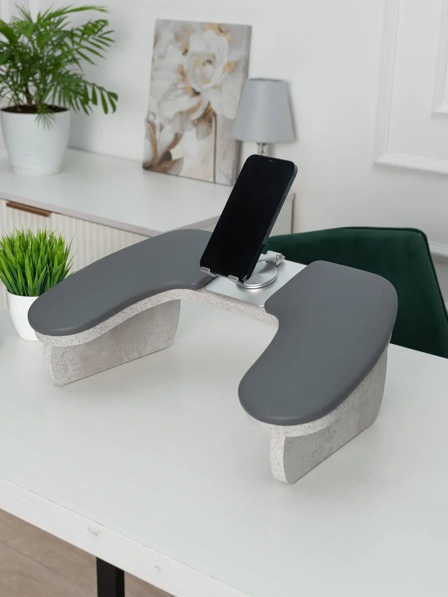 Маникюрная подставка для рук с держателем телефона