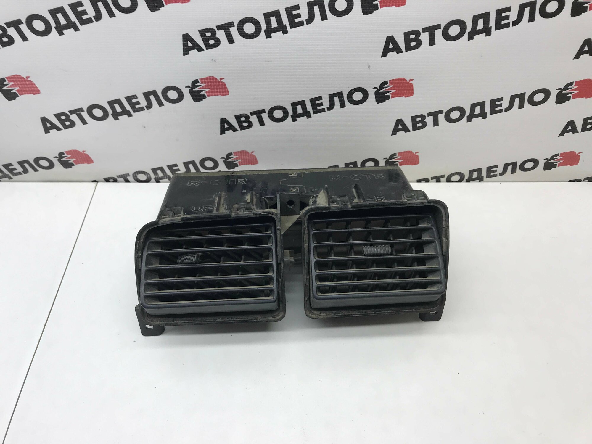 Воздуховод центральный Nissan Pulsar N15 1998 г.в