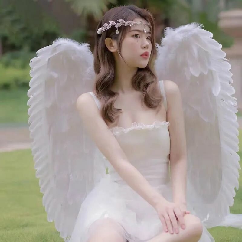 Крылья ангела, белые, 55*55 см