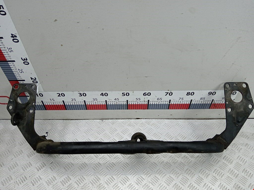 Балка под радиатор Volkswagen Passat 5 8D0199521M арт. 1849227
