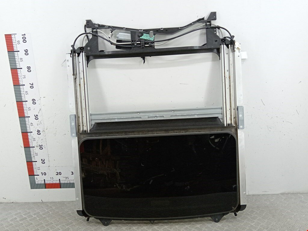 Люк Jeep Grand Cherokee 3 арт. 1898041