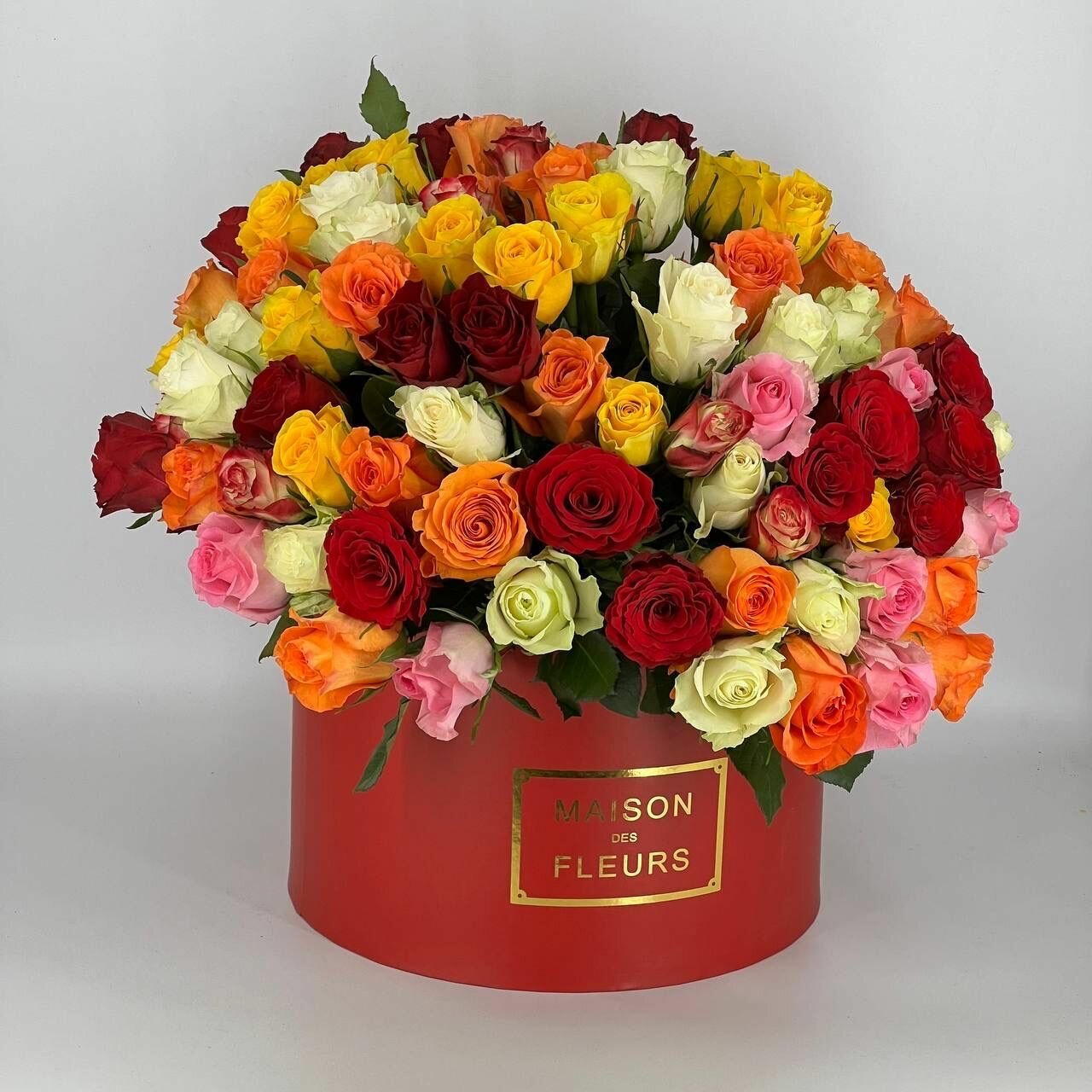 Букет из 151 розы в шляпной коробке