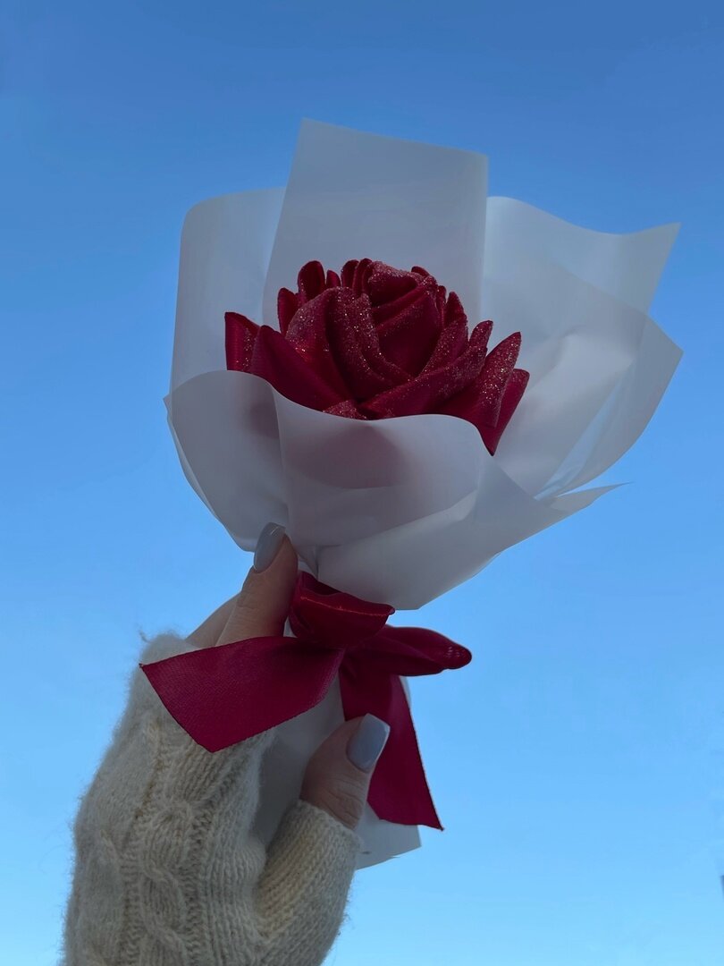 Роза атласная подарочная 1 штука