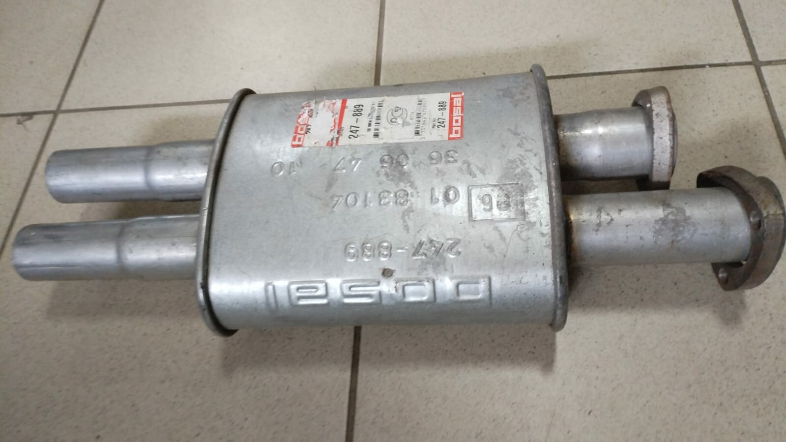 Резонатор BMW e28 18121175748