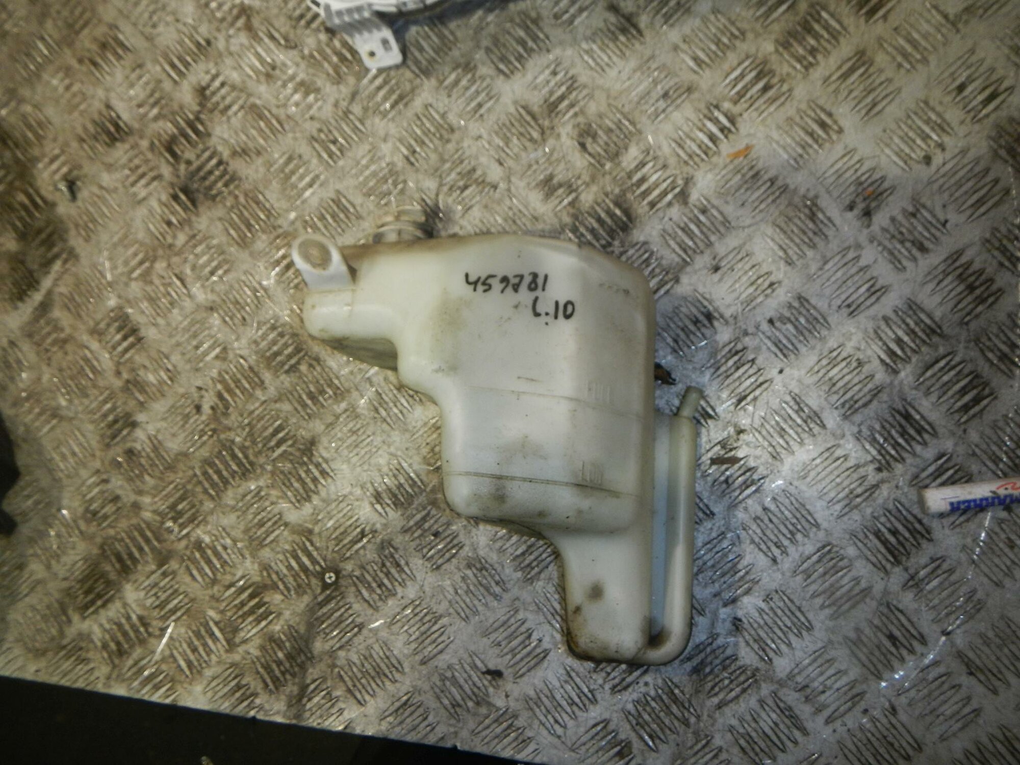 Б/У Бачок расширительный, Mitsubishi (Митсубиси)-LANCER 10 (CX, CY) (07-) MITSUBISHI LANCER 10 (CX,CY) (07-) 1,8 Без види...