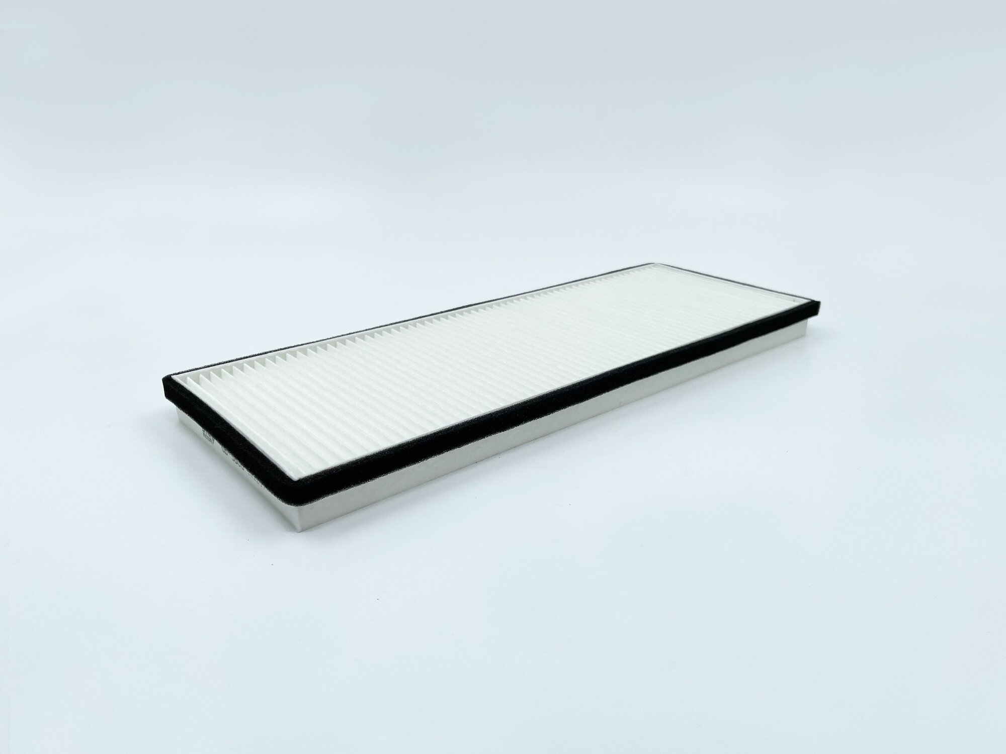 Фильтр салонный AUDI A4 VW Passat 96-00