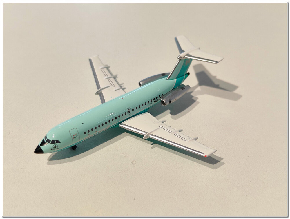 Модель коллекционная AEROCLASSICS Plane british aircraft corporation bac 111-400 court line g-awbl (длина 7,12 см)