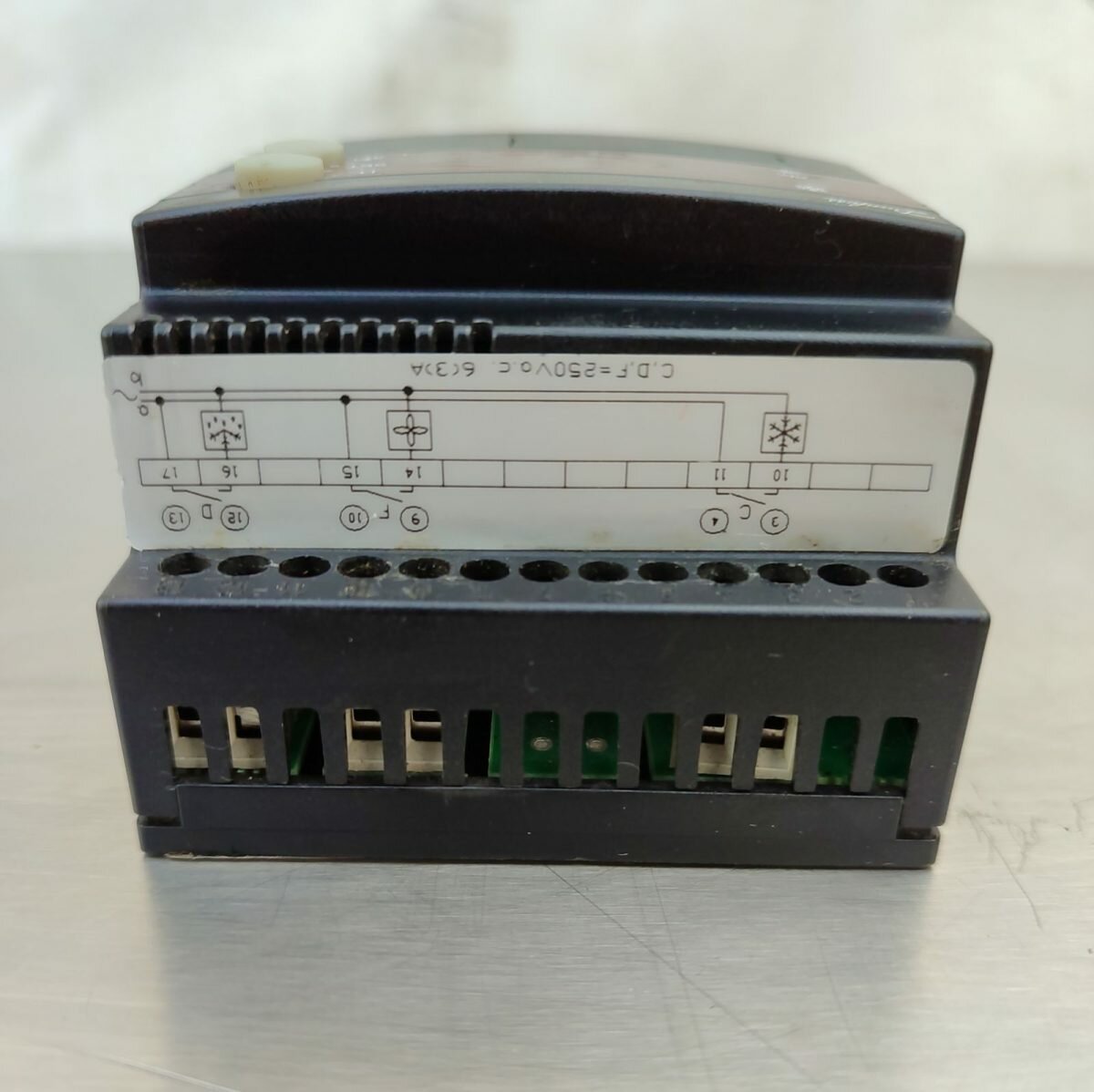 Контроллер EKC 301 Danfoss — фото 1