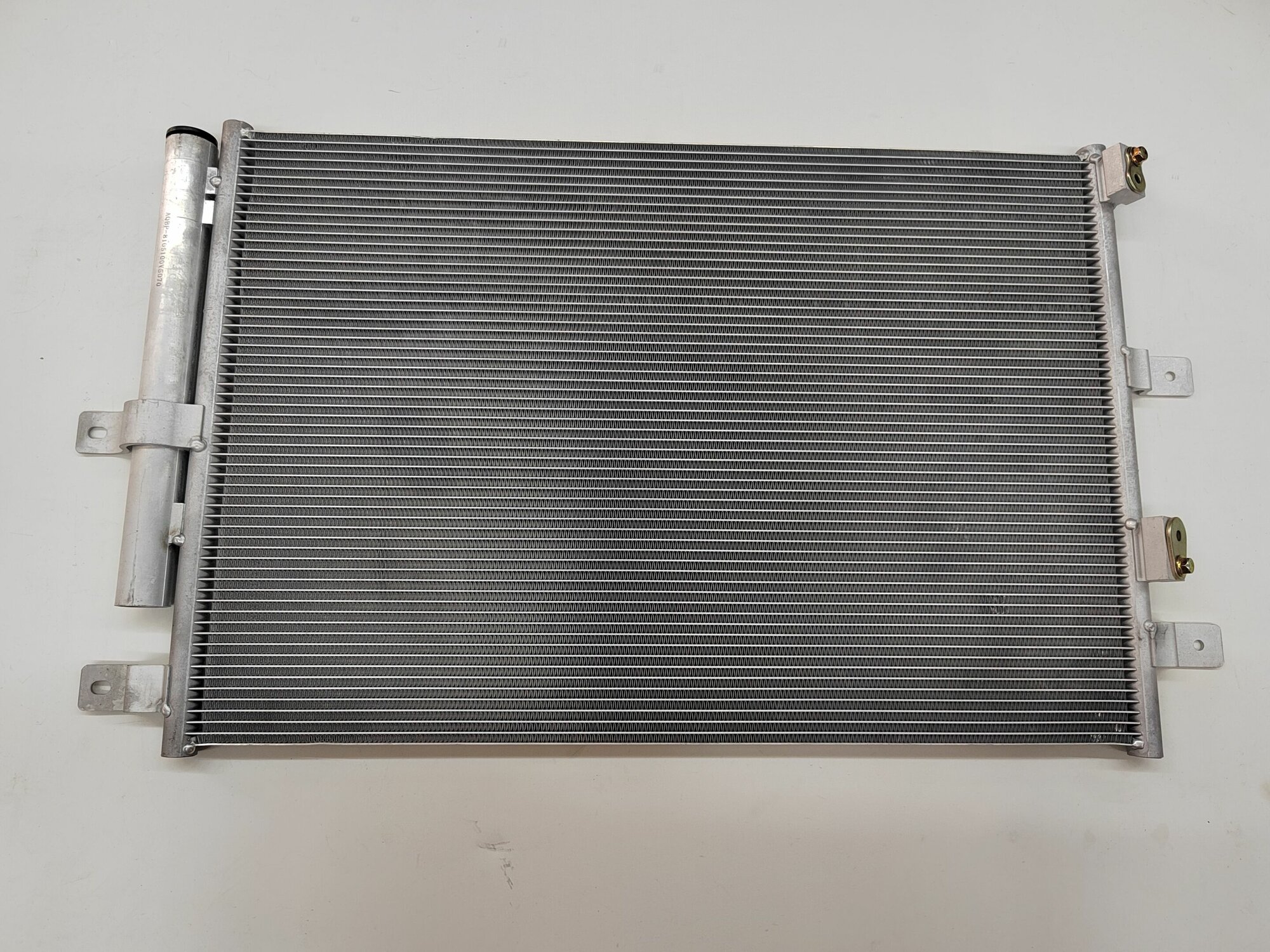 Радиатор кондиционера JAC Москвич 3 [1.5 16V CVT внедорожник] 8105100V5070