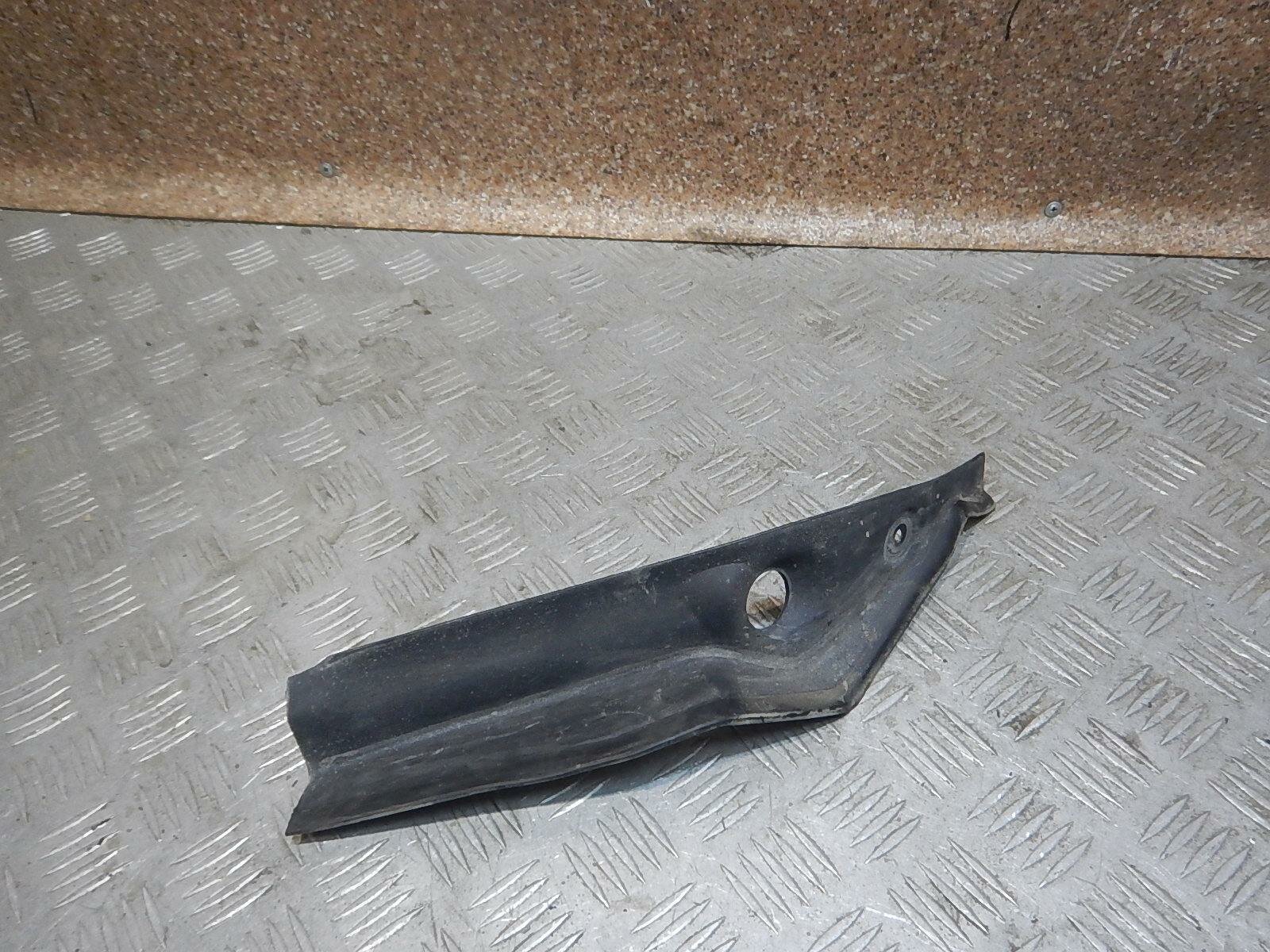 Б/У Накладка (кузов наружный), BMW (БМВ)-X3 (G01) (17-) BMW X3 (G01) (17-) заднего фонаря правого Трещина 4см. 439697 BMW...