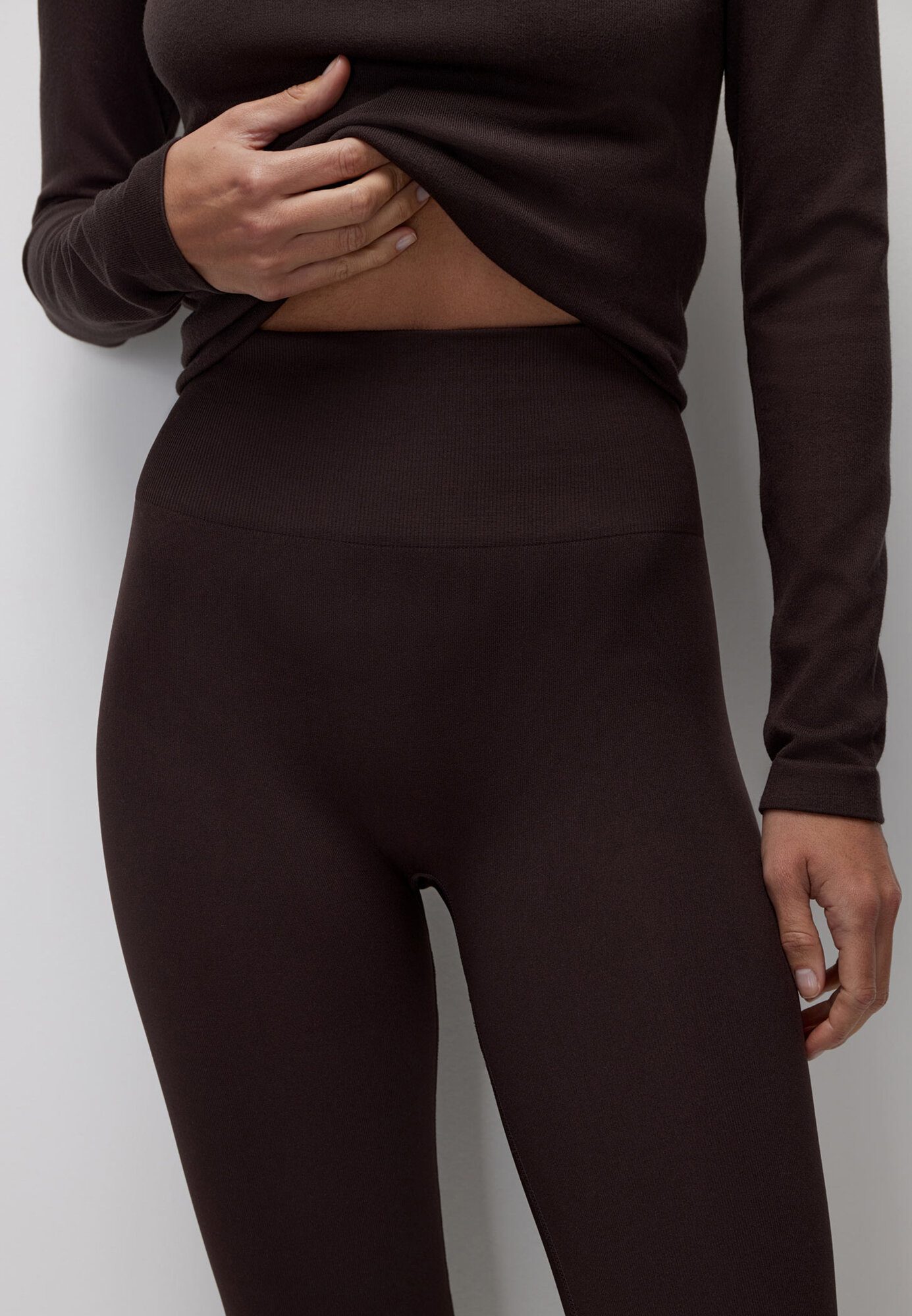 Брюки Essentials