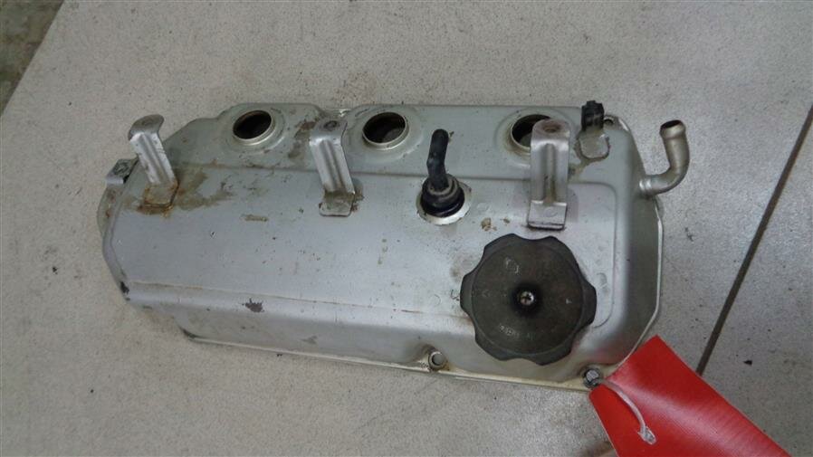 Крышка головки блока клапанная от Mitsubishi Galant EA 1996-2003