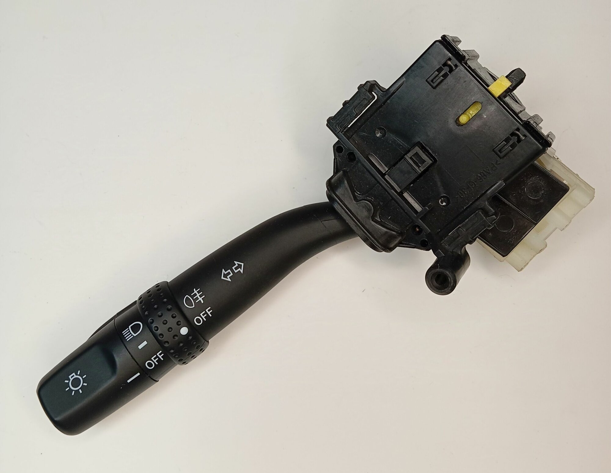 Переключатель подрулевой левый Lifan Solano NEW (630) [1.8 16V 5MT седан] B3774100C1