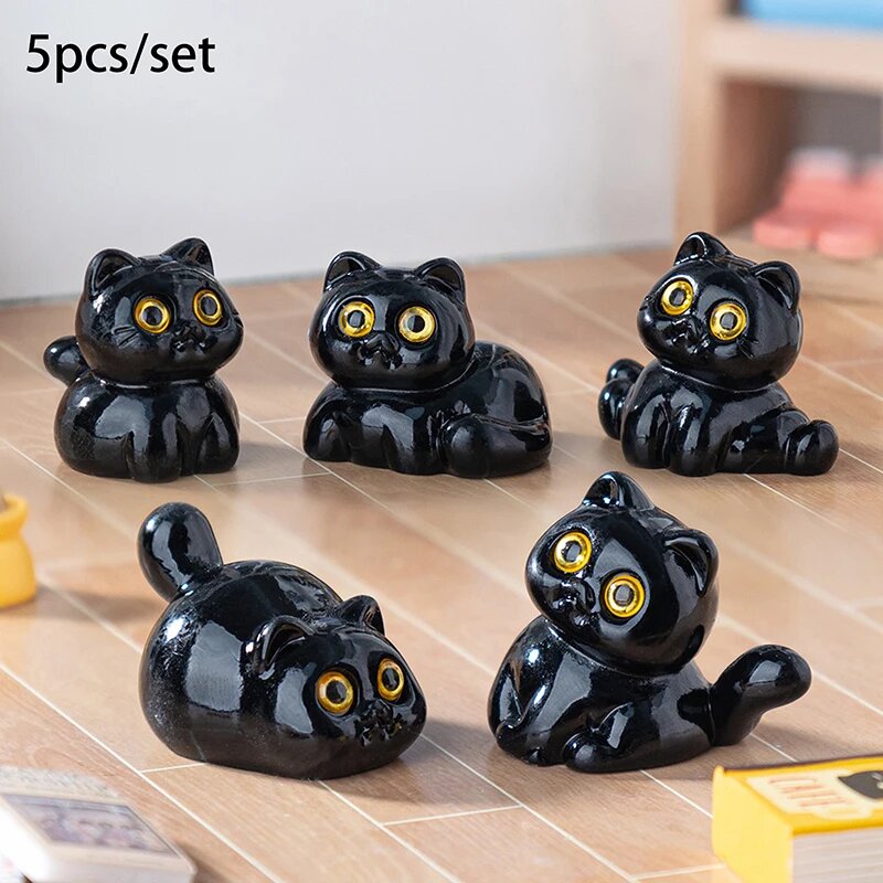 Миниатюрные фигурки черных кошек из резины