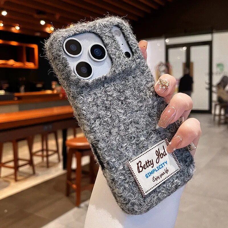 Чехол с меховой вышивкой Ins Maillard для iPhone 16, 15, 13, 14, 17 Pro Max, этикетка, милая девушка, леди, мягкая плюшевая пушистая крышка сзади