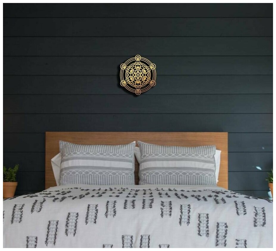 Декор на стену "Архангел Метатрон"