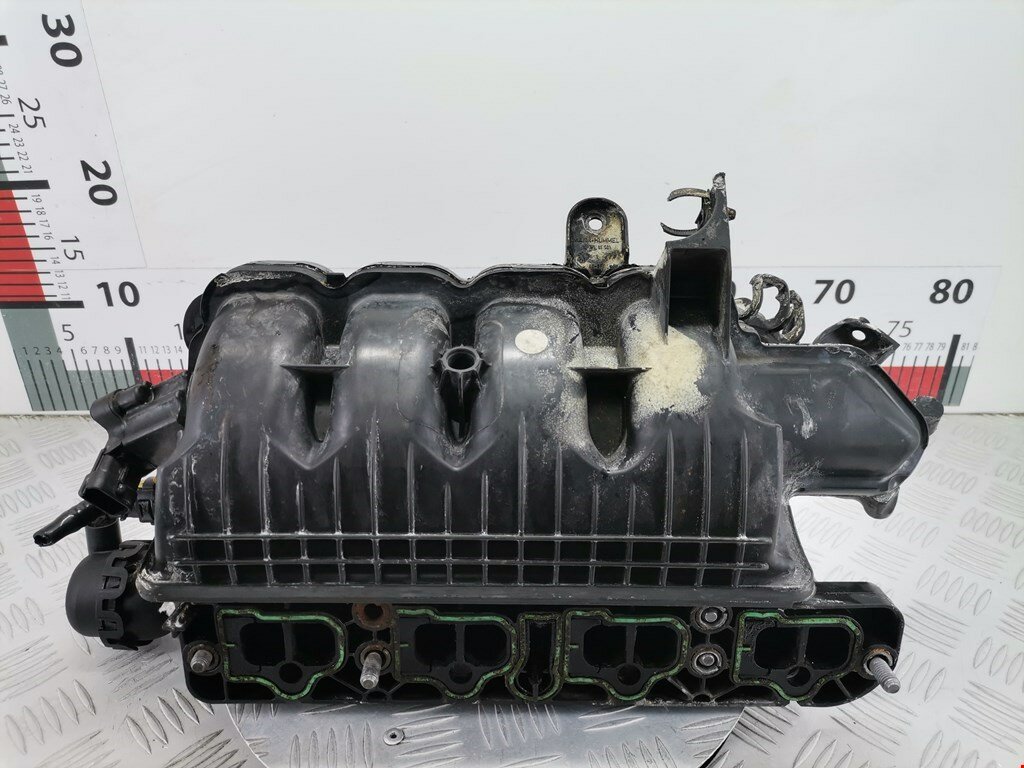 Коллектор впускной Opel Corsa D 55562260 арт. 2037508