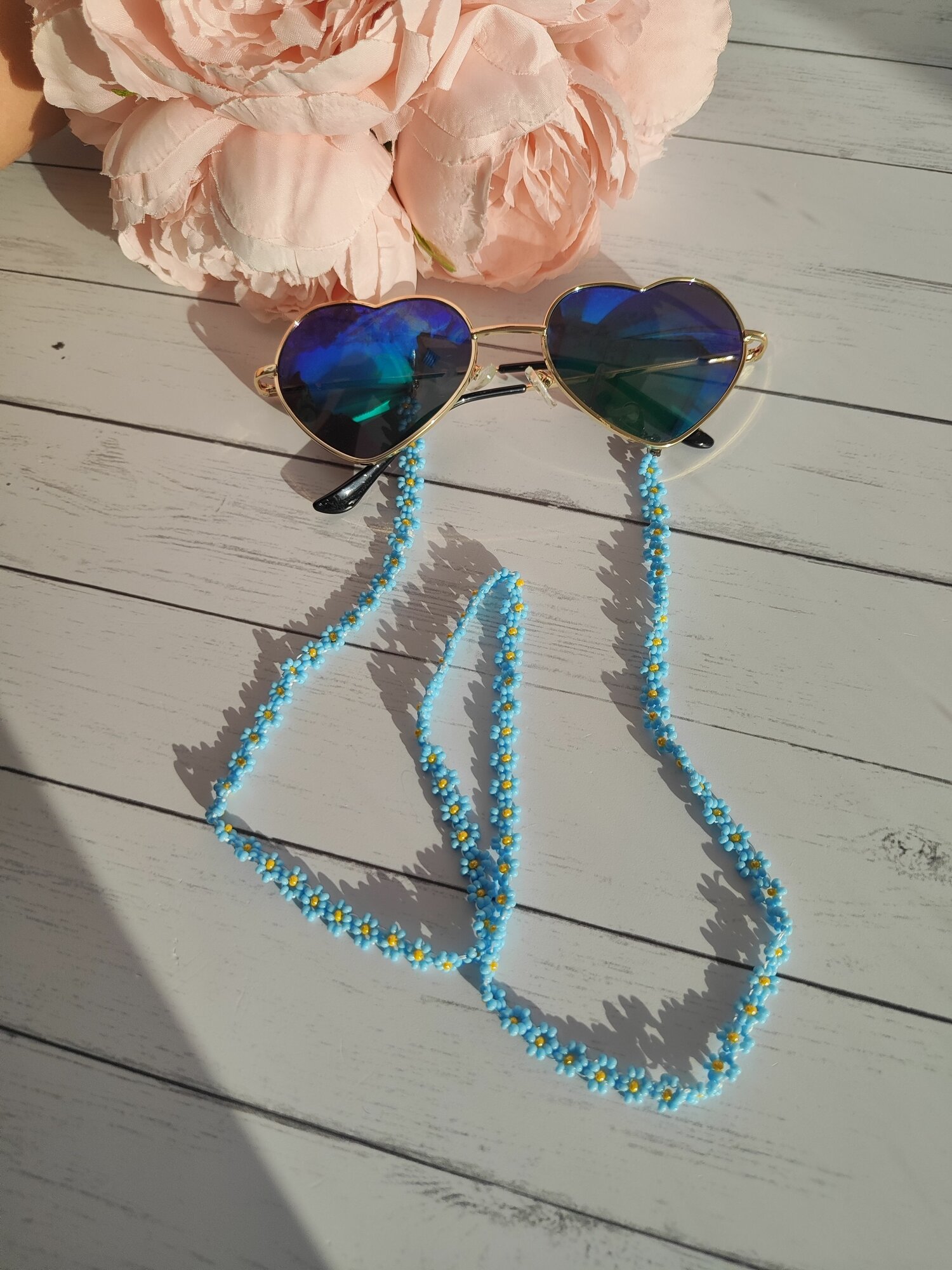 Цепочка для очков из бисера цветочками. цепочка для очков. цепочка на живот. чокер. браслет на руку. браслет на ногу.