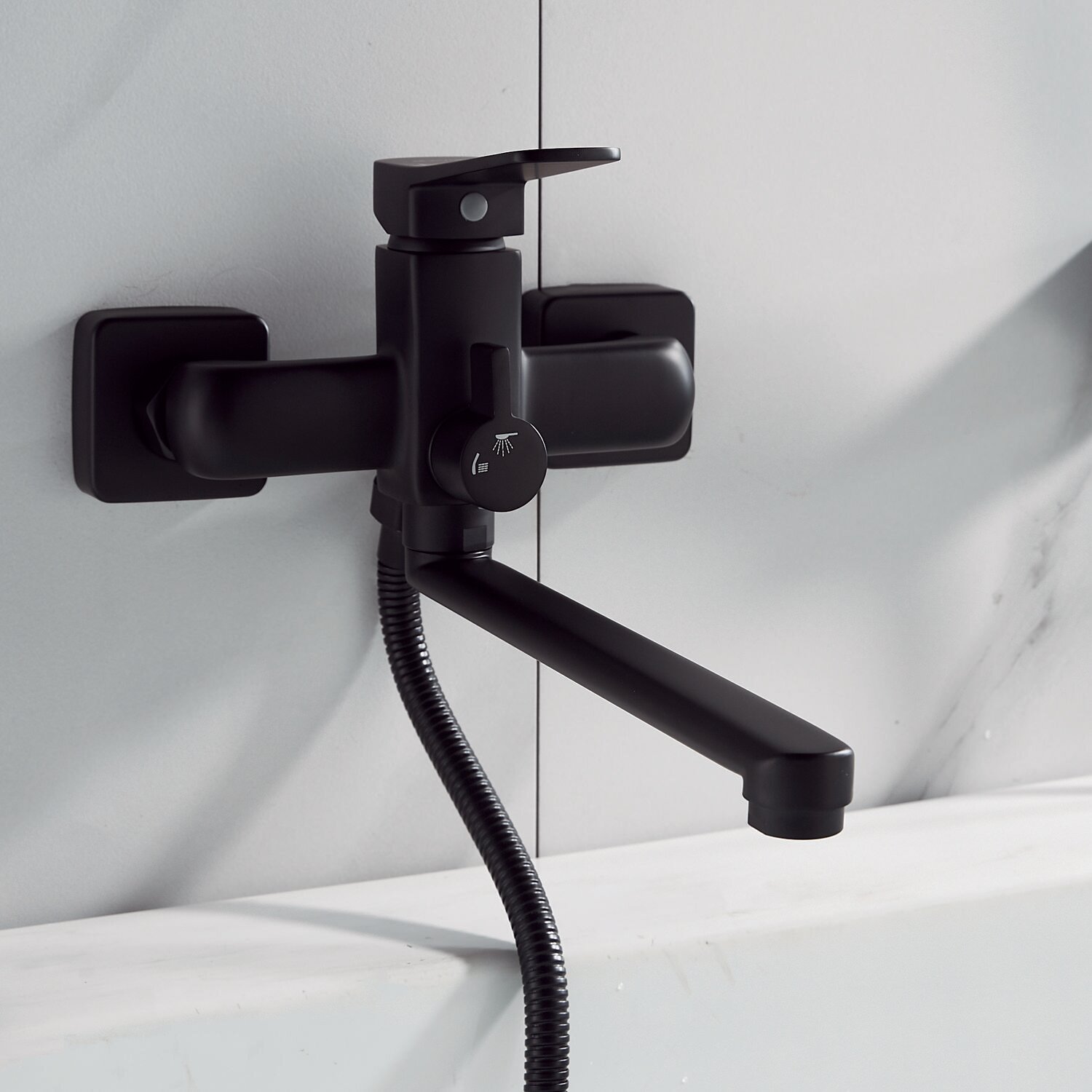 SHEVANIK" Смеситель для ванной с изливом 25см, черный S9902H