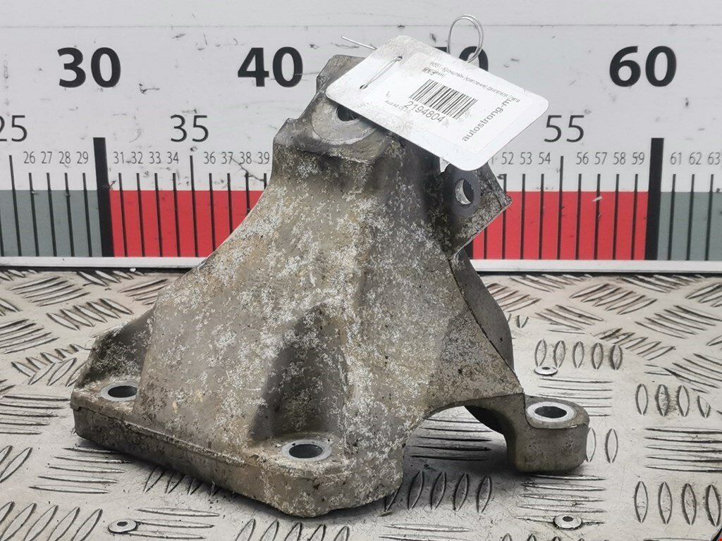 Кронштейн (крепление лапа) двигателя Audi A6 C6 4F0199308AB арт. 2194804