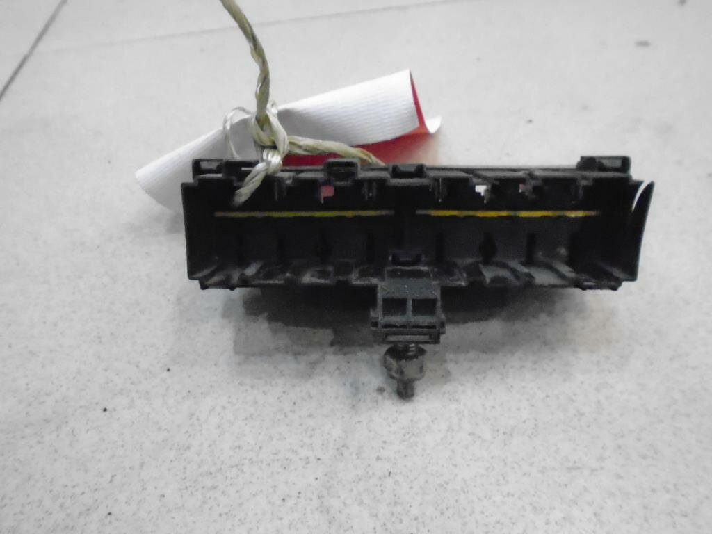 Блок предохранителей подкапотный от Peugeot Partner M59 2002-2011