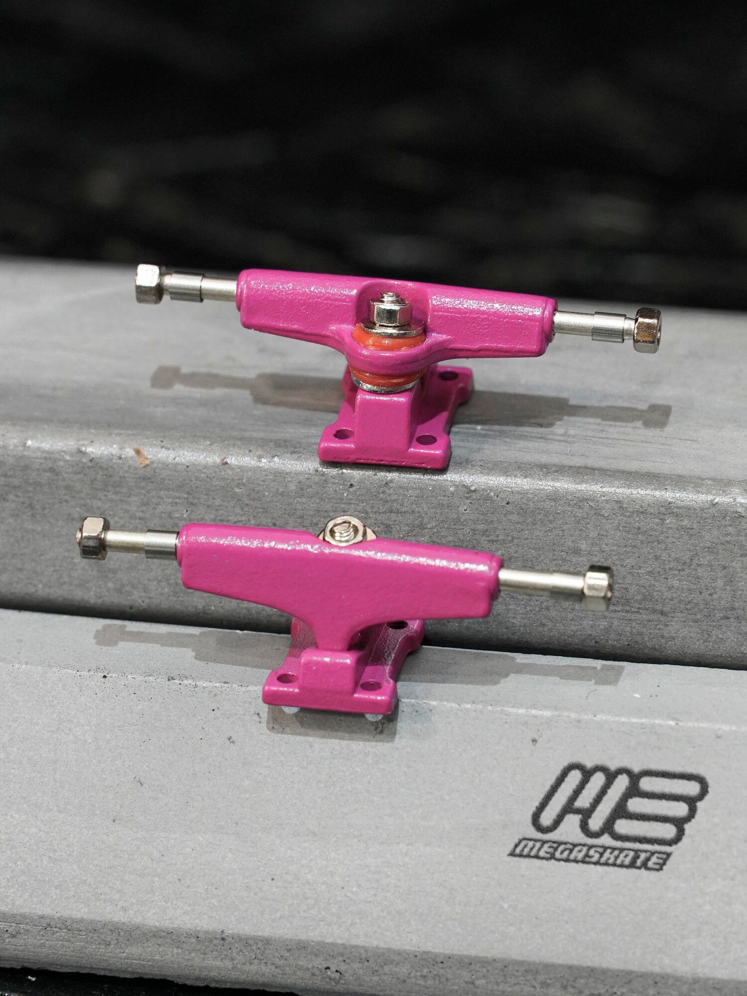 Подвески для фингерборда MSS Base 32 мм розовые