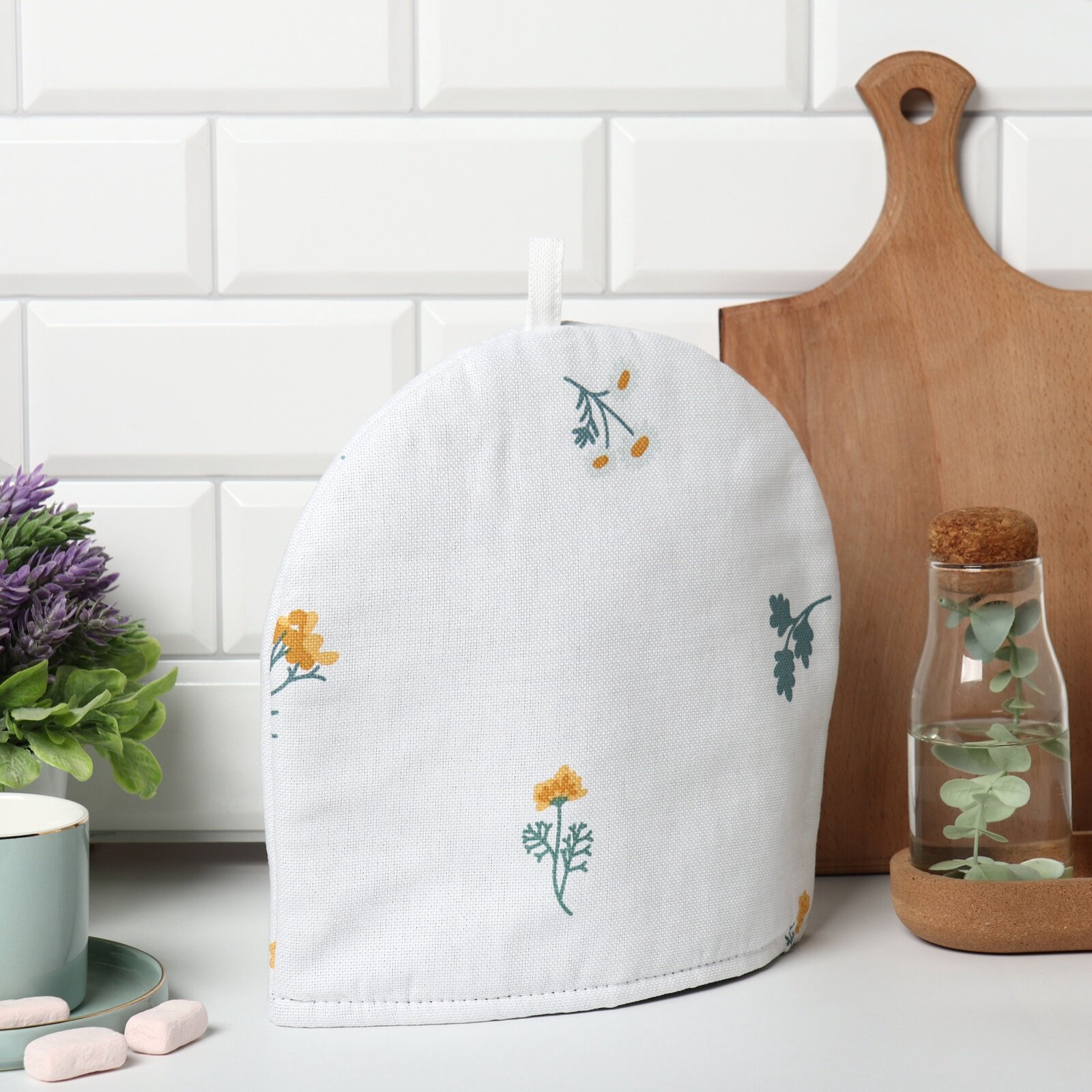 Грелка на чайник Этель "Полевые цветочки" 28х28см, рогожка 176 г/м2, 100% хл, 10783208