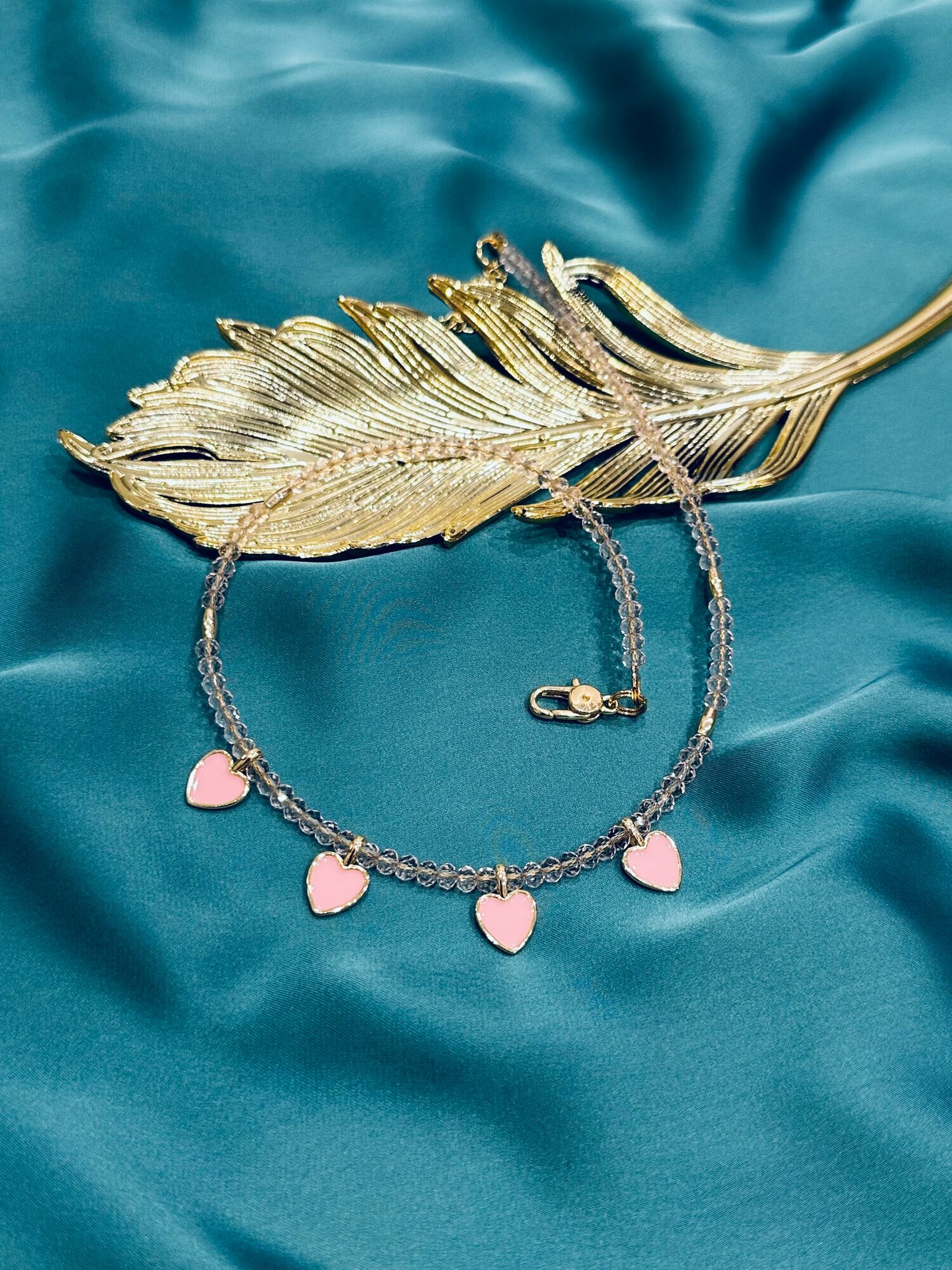 Колье, шпинель синтетическая