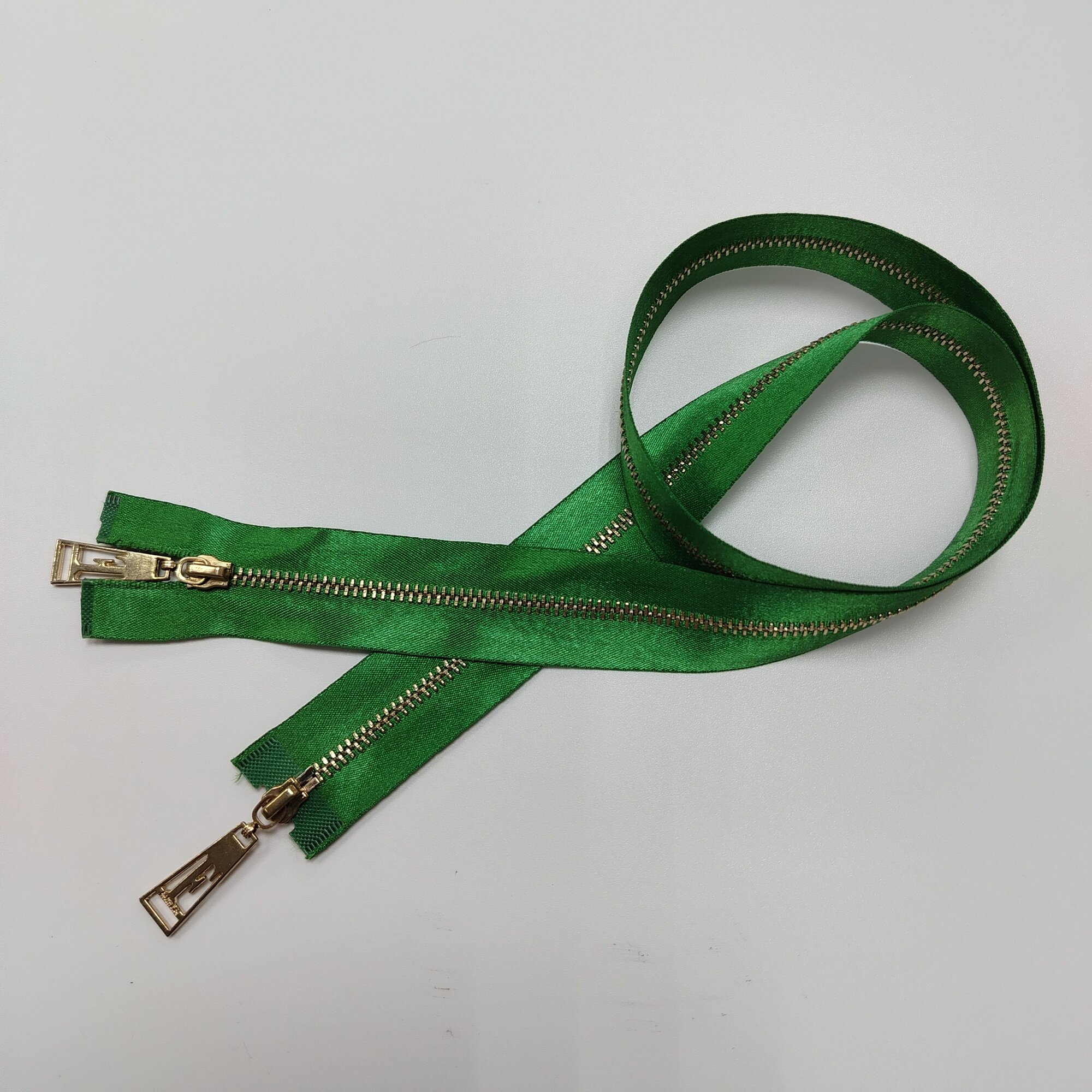 Молния на атласе металл тип 3 золото 2 бегунка