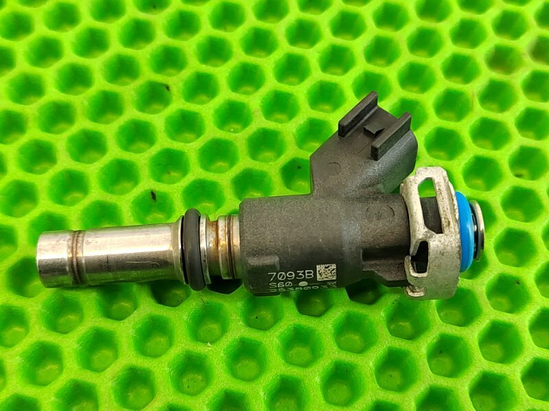 Форсунка топливная Opel Astra H Z16XER 2004 (б/у)